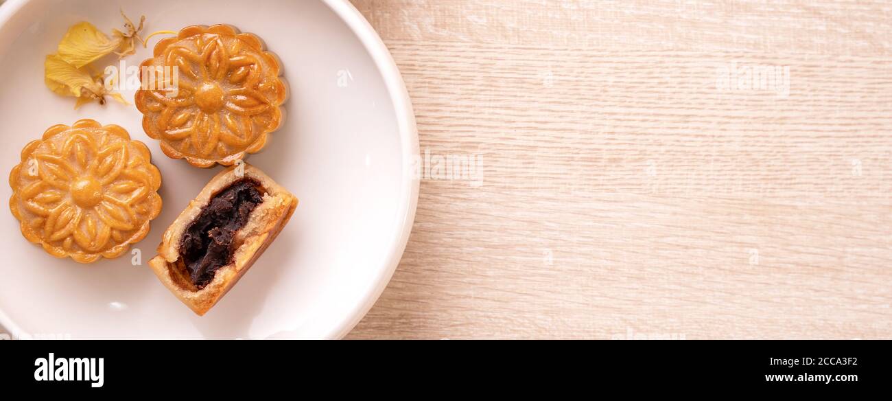 Mid-Autumn Festival holiday concept design of moon cake, mooncakes, tea ...