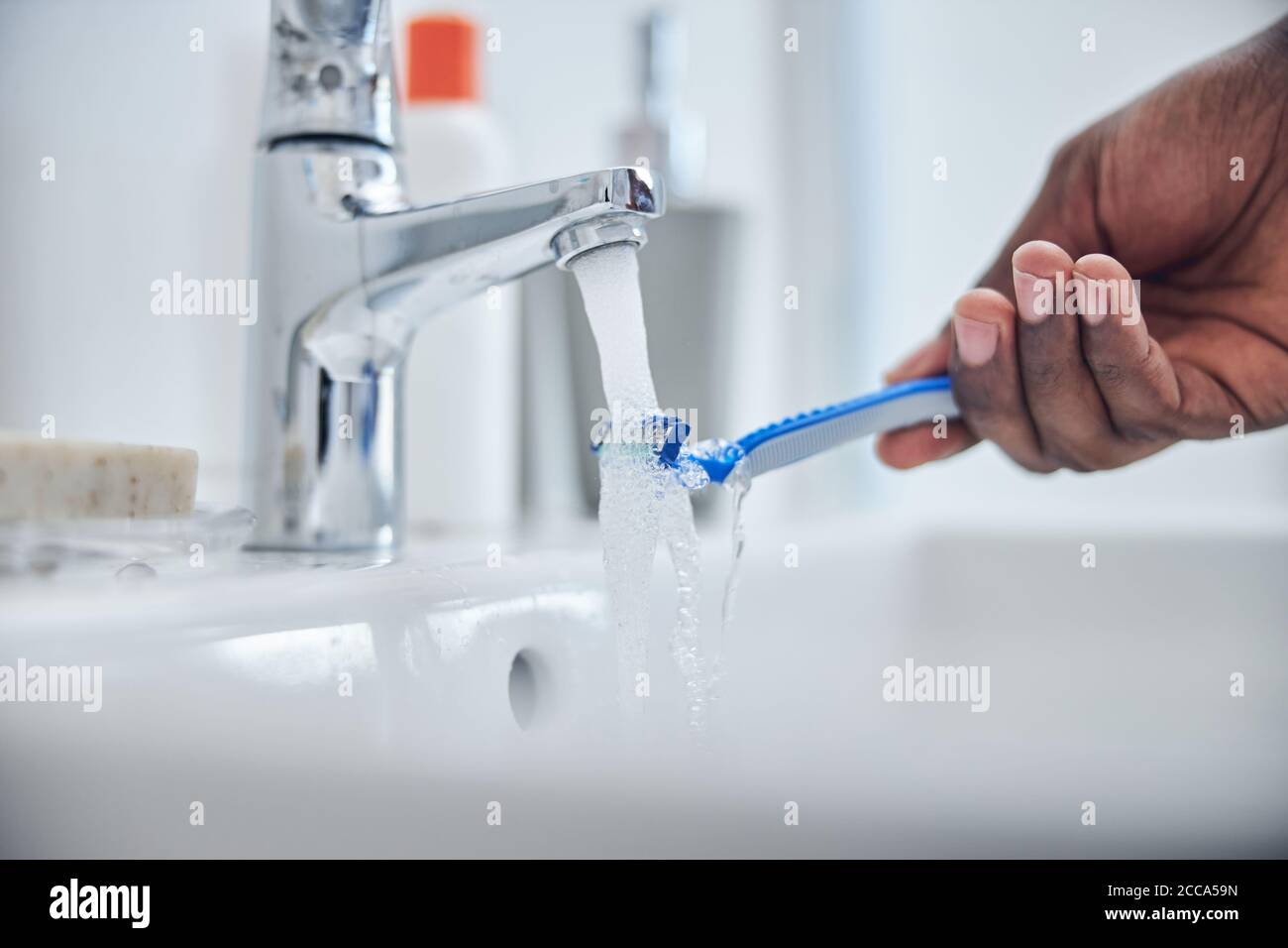 Hand Razor High Resolution Stock Photography and Images - Alamy