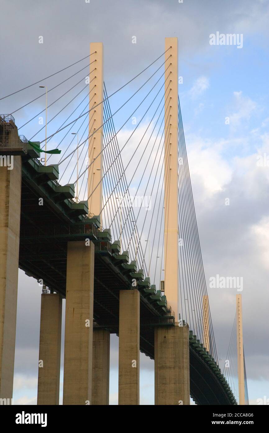 Qe2 Bridge High Resolution Stock Photography and Images - Alamy