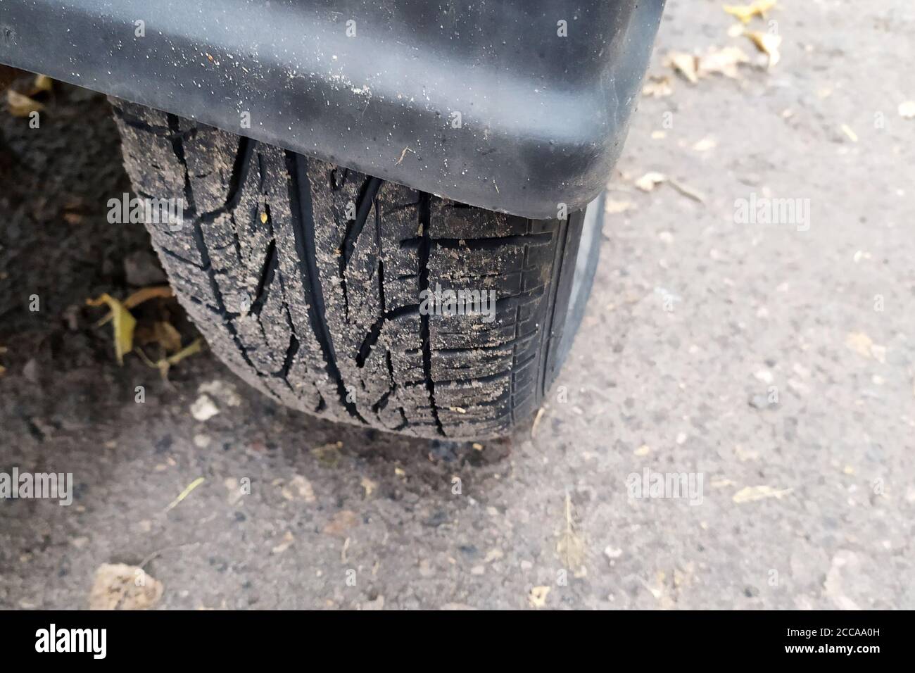 Right wheel hi-res stock photography and images - Alamy