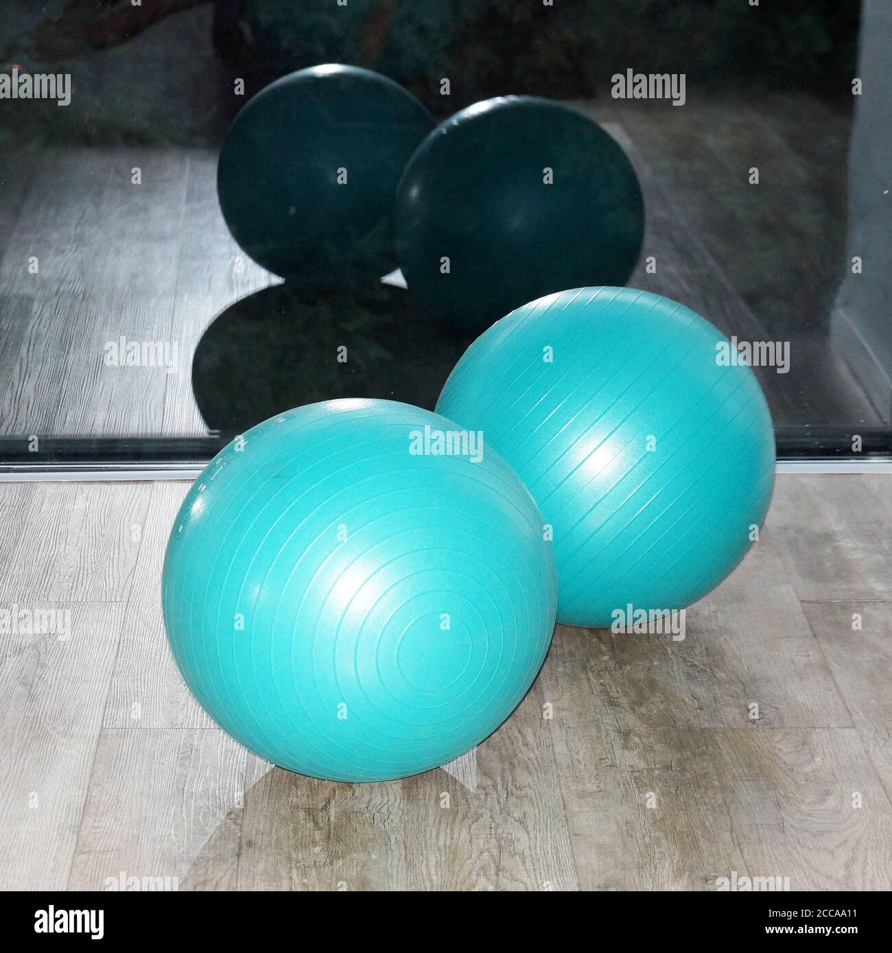 Large gym window hi-res stock photography and images - Alamy