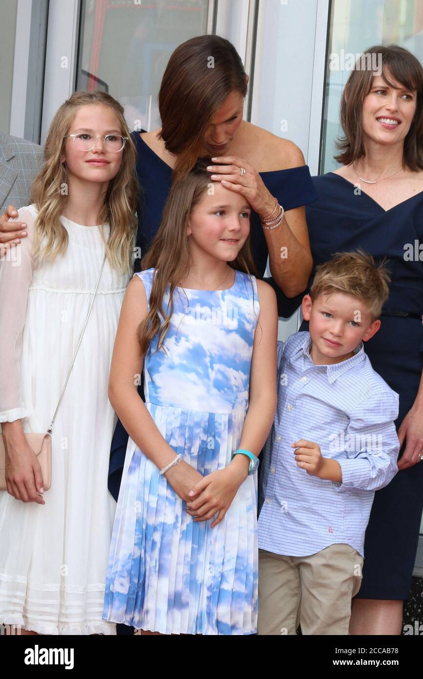 LOS ANGELES - AUG 20: Violet Affleck, Jennifer Garner, Seraphina ...