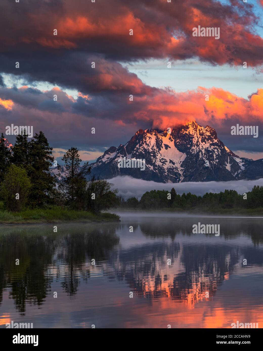 Oxbow bend at sunrise hi-res stock photography and images - Alamy