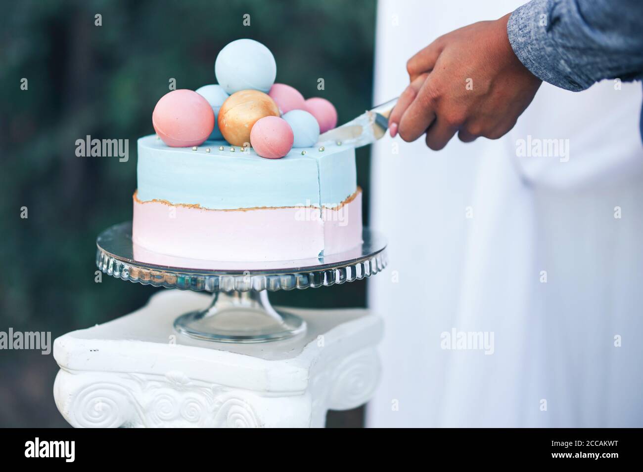 Two tier birthday cake hi-res stock photography and images - Alamy