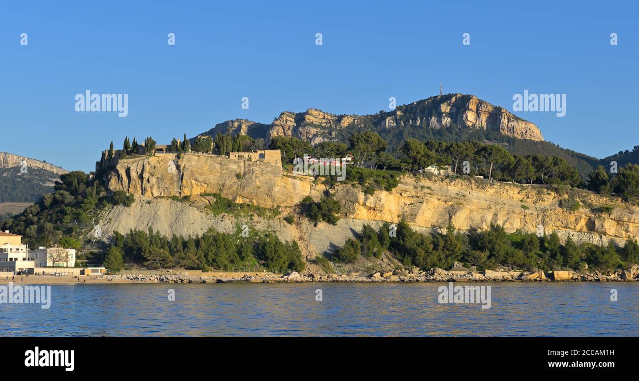Chateau de cassis hi-res stock photography and images - Alamy