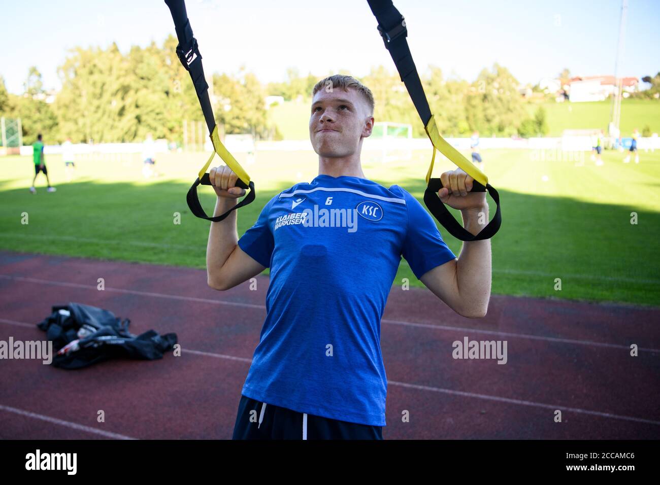 Football sling hi-res stock photography and images - Alamy