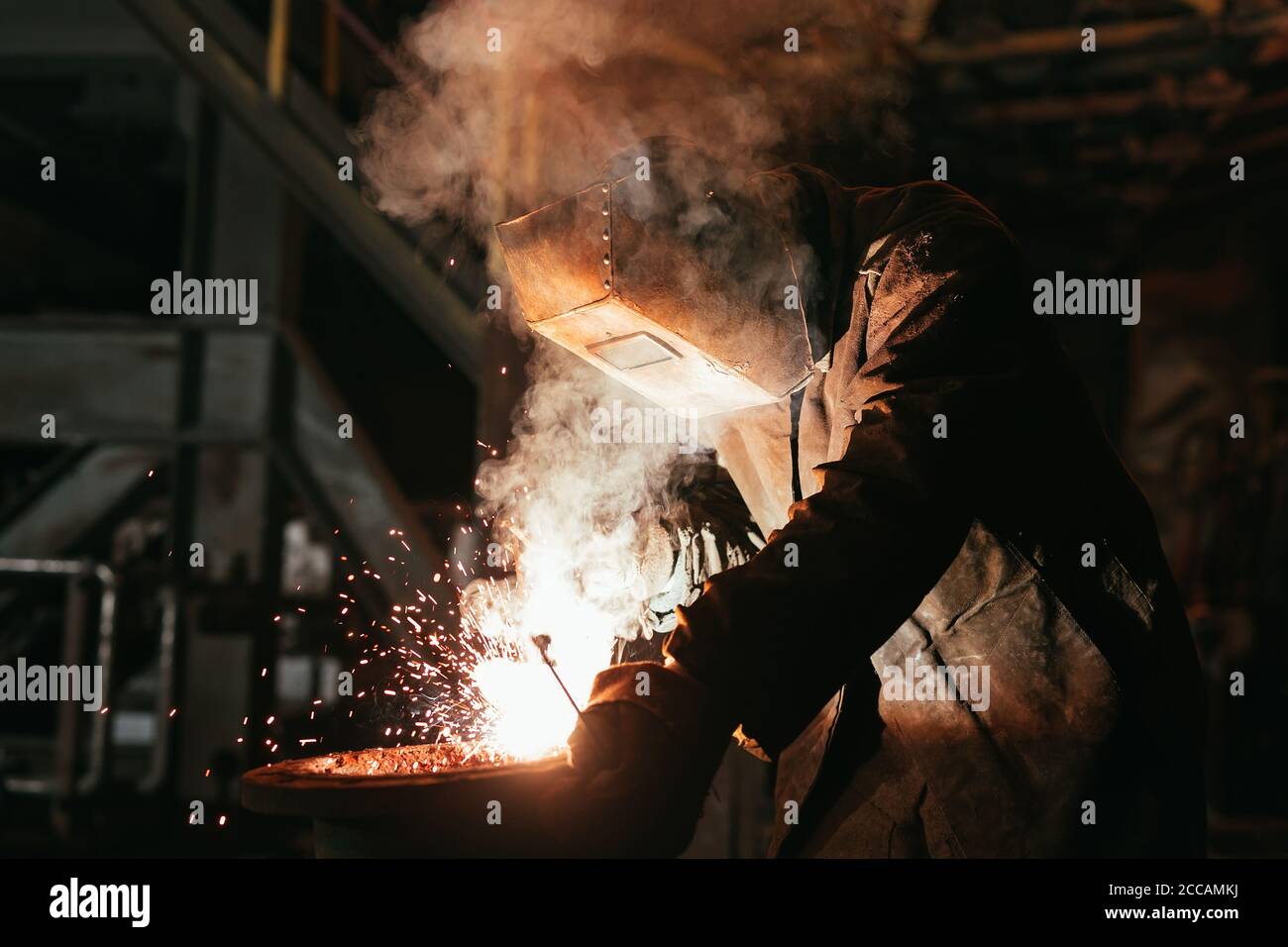 Welding close hi-res stock photography and images - Alamy