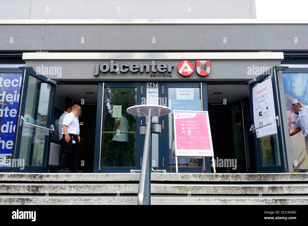 Iv logos hi-res stock photography and images - Alamy