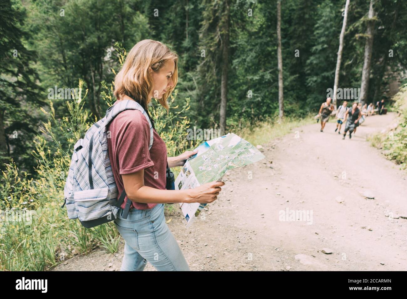 Trail on a map hi-res stock photography and images - Alamy