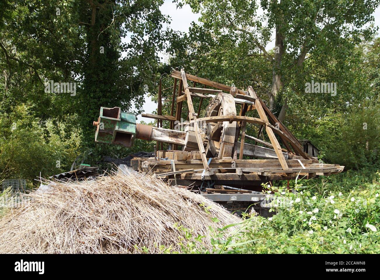 Brake wheel windmill hi-res stock photography and images - Alamy