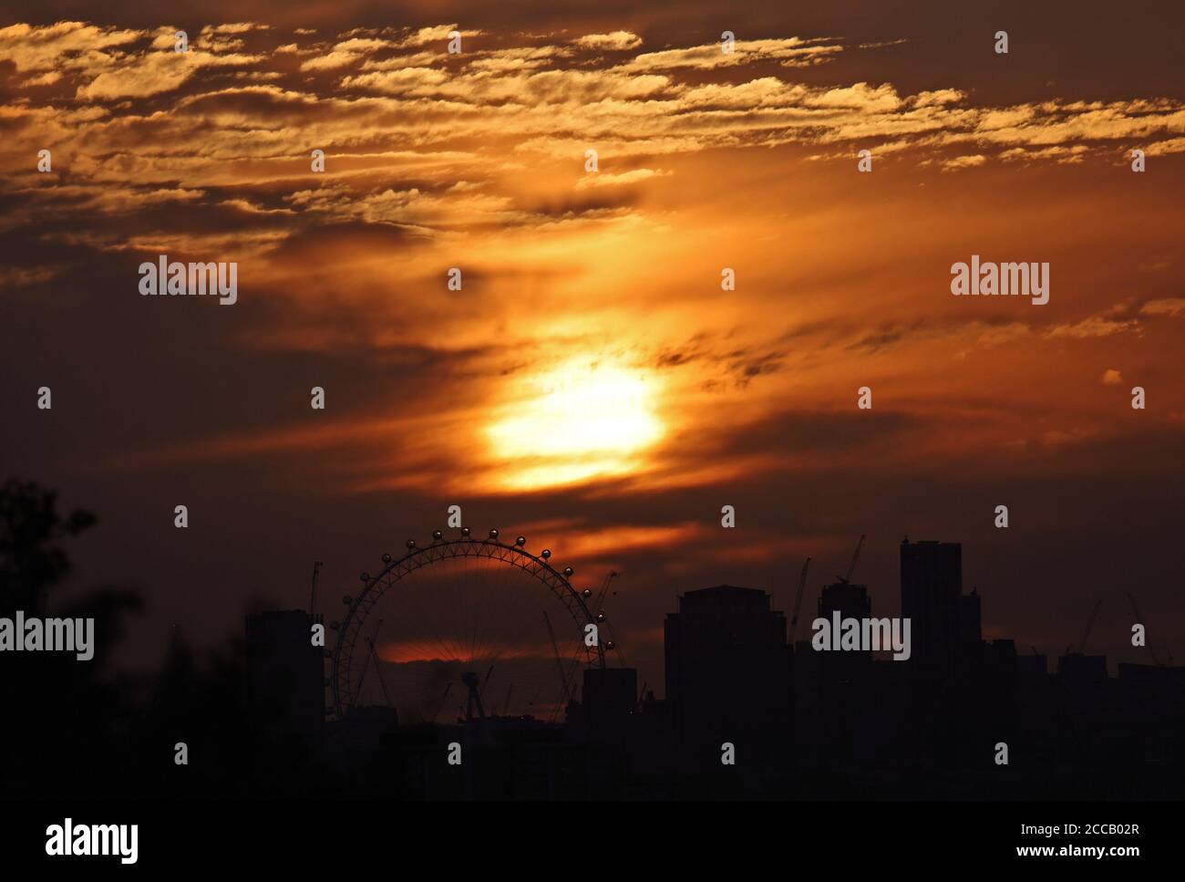 London eye sun setting hi-res stock photography and images - Alamy
