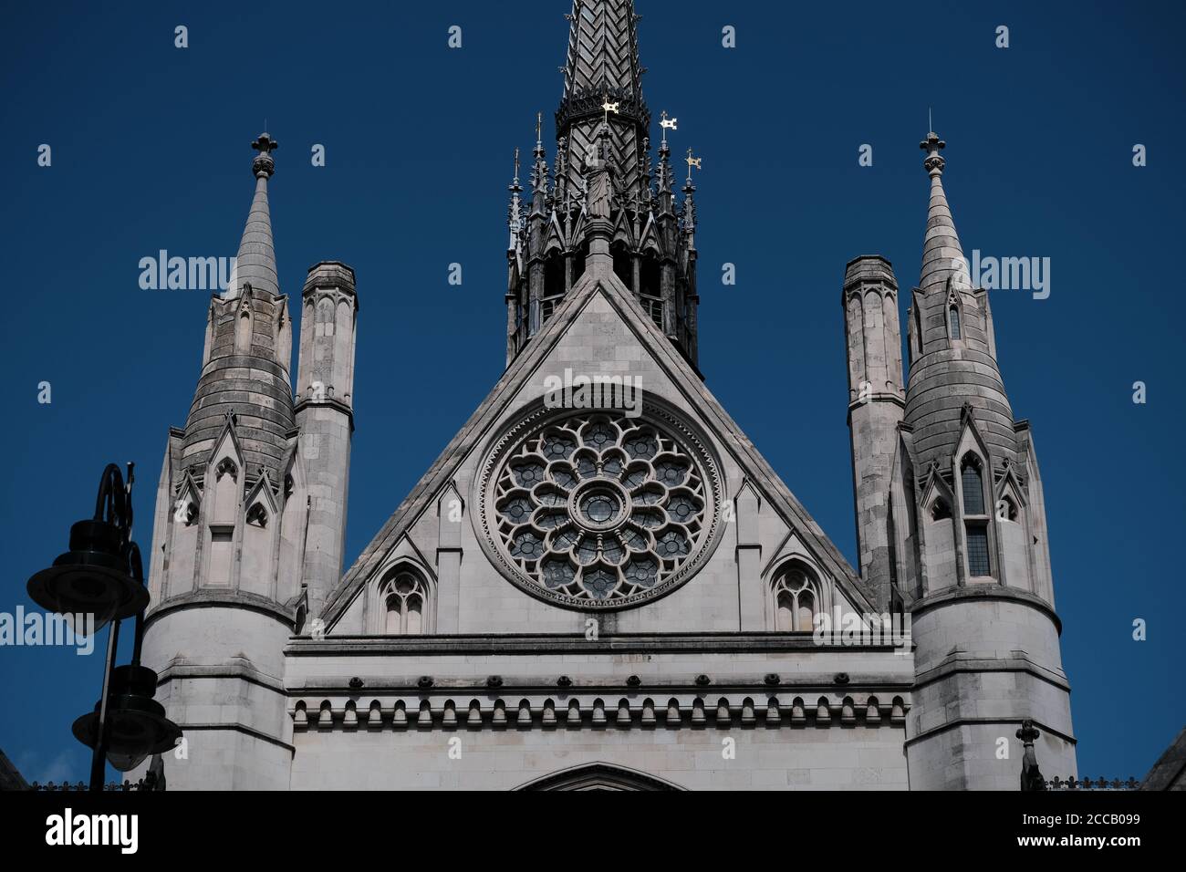 Royal Court of Justice Stock Photo - Alamy