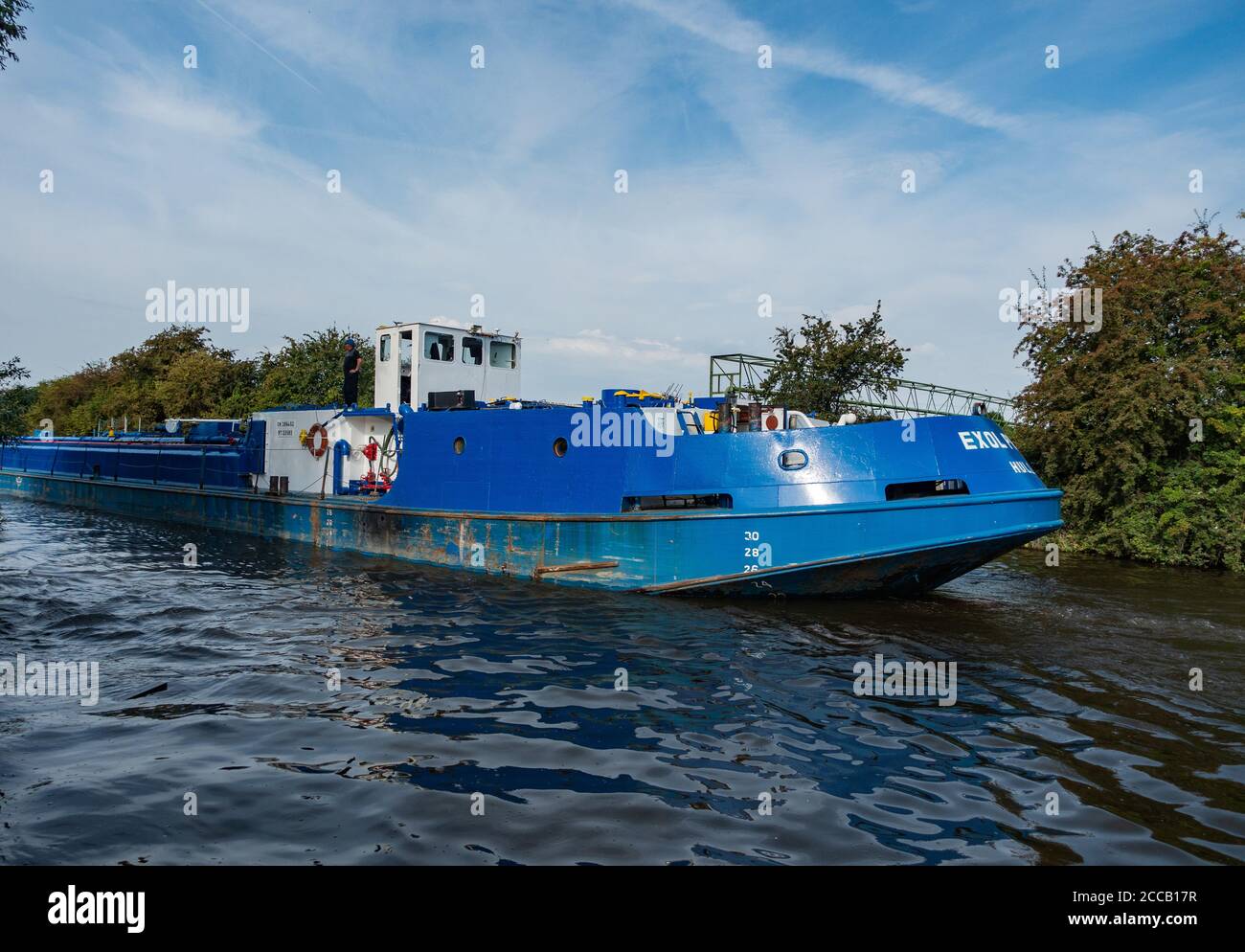 60m long Oil tanker Exol Pride on the way from Rotherham to Goole and ...