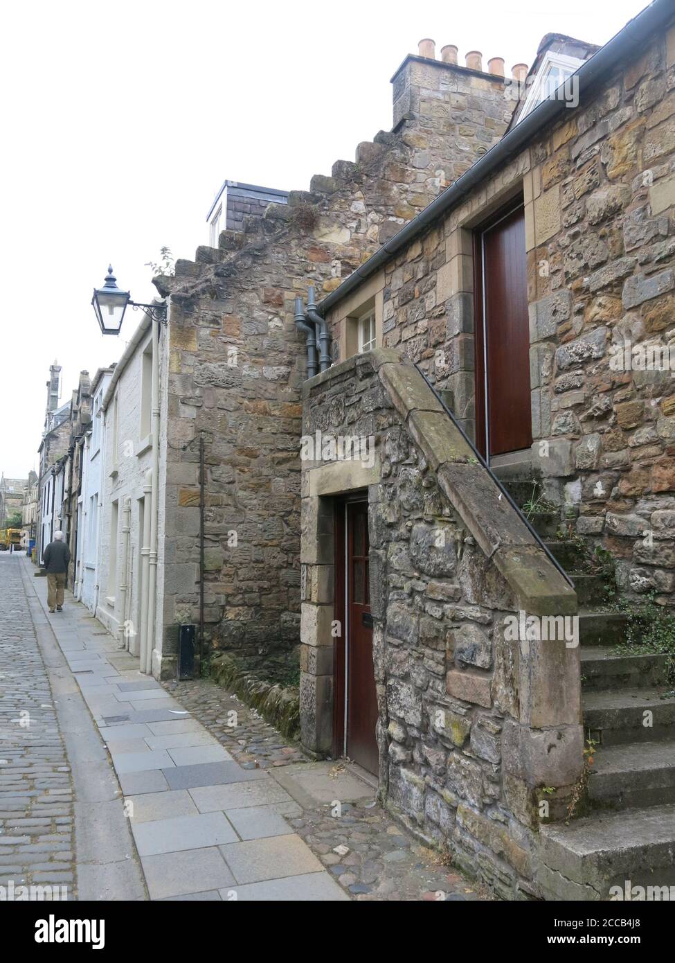 Traditional terraced houses in back hi-res stock photography and images ...