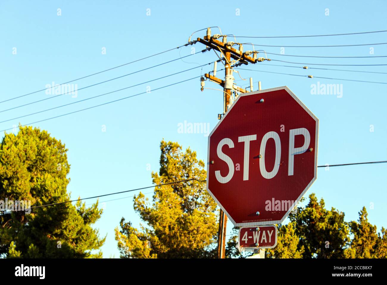 4 way stop sign hi-res stock photography and images - Alamy