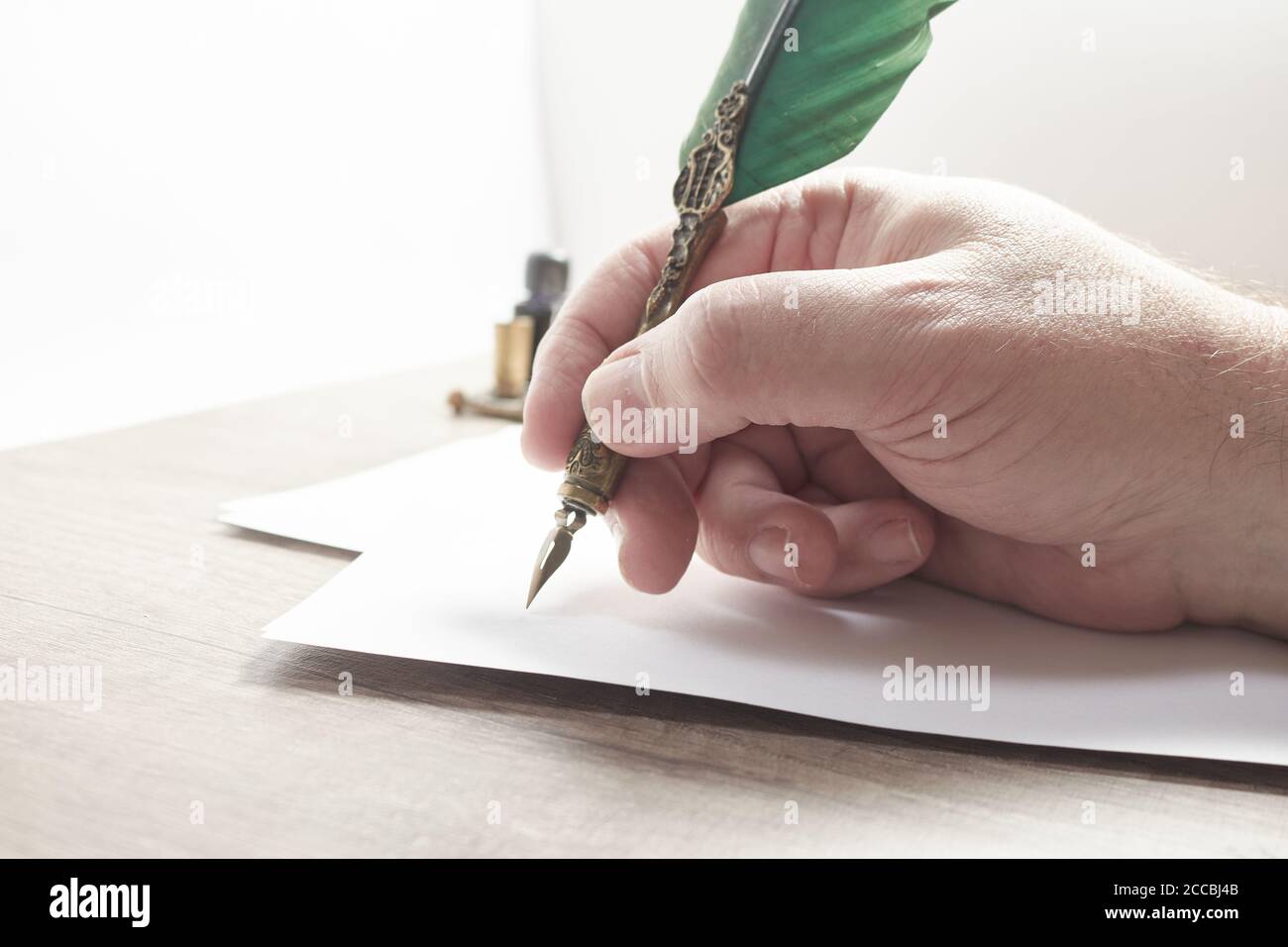 Old man writing a letter hi-res stock photography and images - Alamy