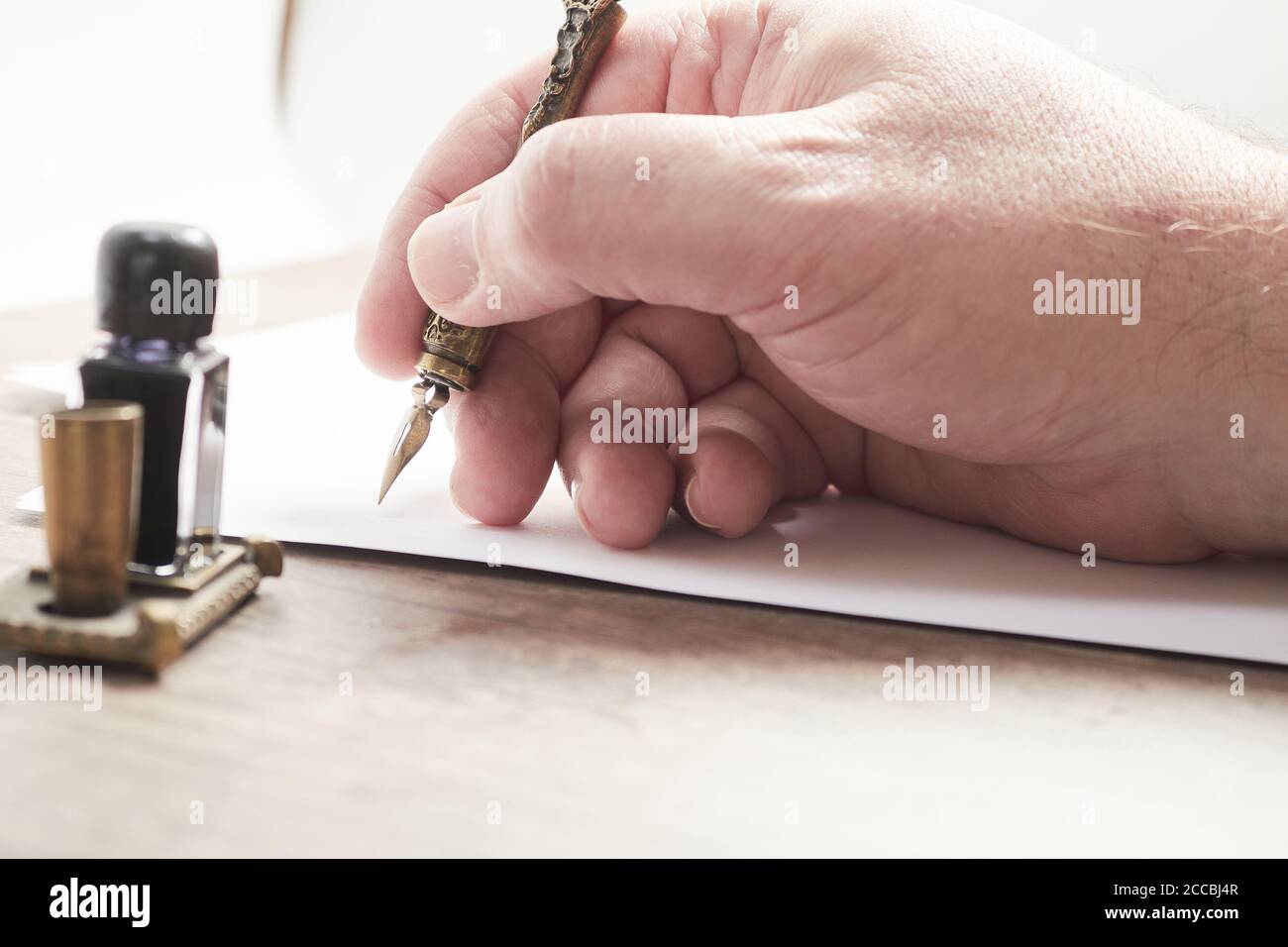 Old man writing a letter hi-res stock photography and images - Alamy
