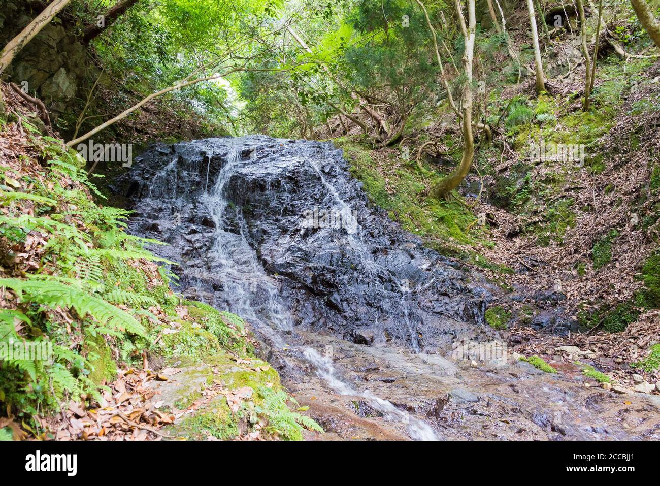 Kyoto, Japan - Otonashi Waterfall (Otonashi-no-taki) in Ohara, Kyoto ...