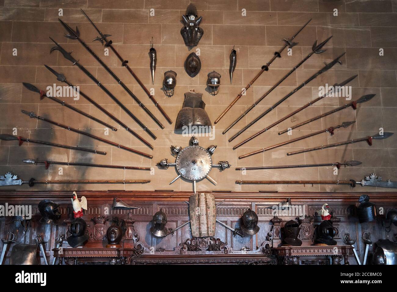 Castle interior armour hi-res stock photography and images - Alamy