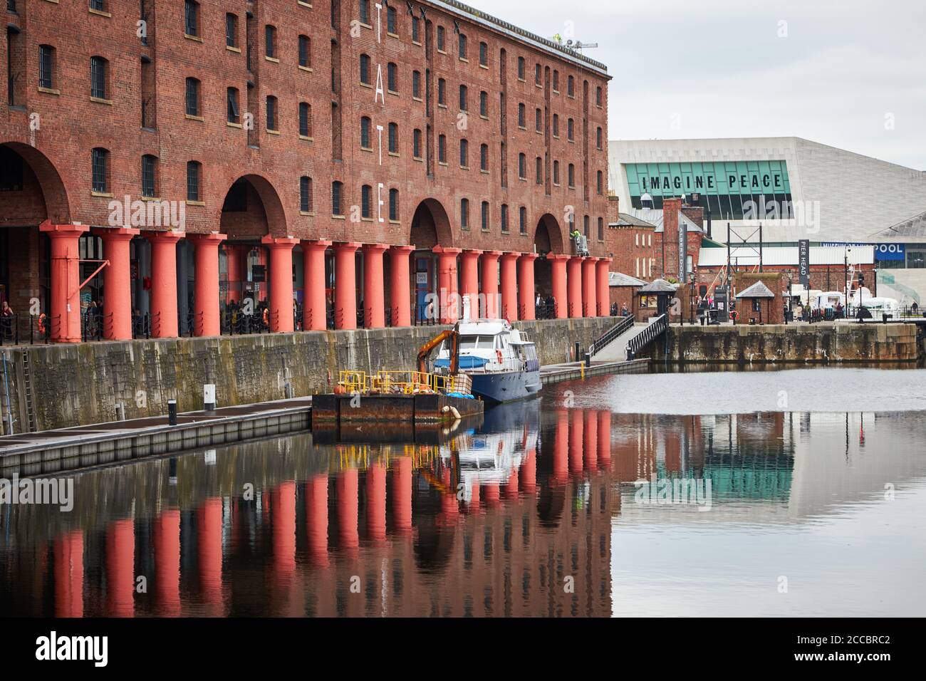 Imagine Peace, Liverpool waterfront canal basin Stock Photo - Alamy