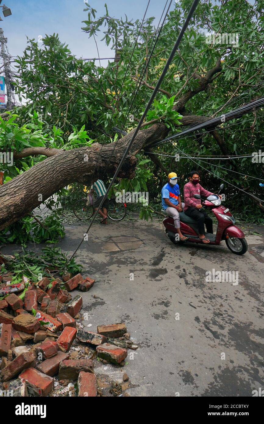 Howrah, West Bengal, India - 21st May 2020 : Super cyclone Amphan ...