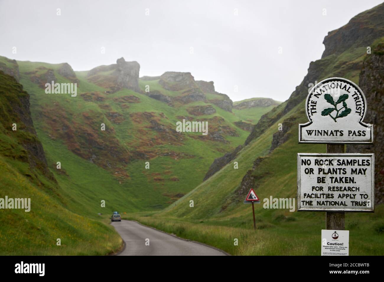 Winnats Pass near Castleton in the Derbyshire Peak District Stock Photo ...