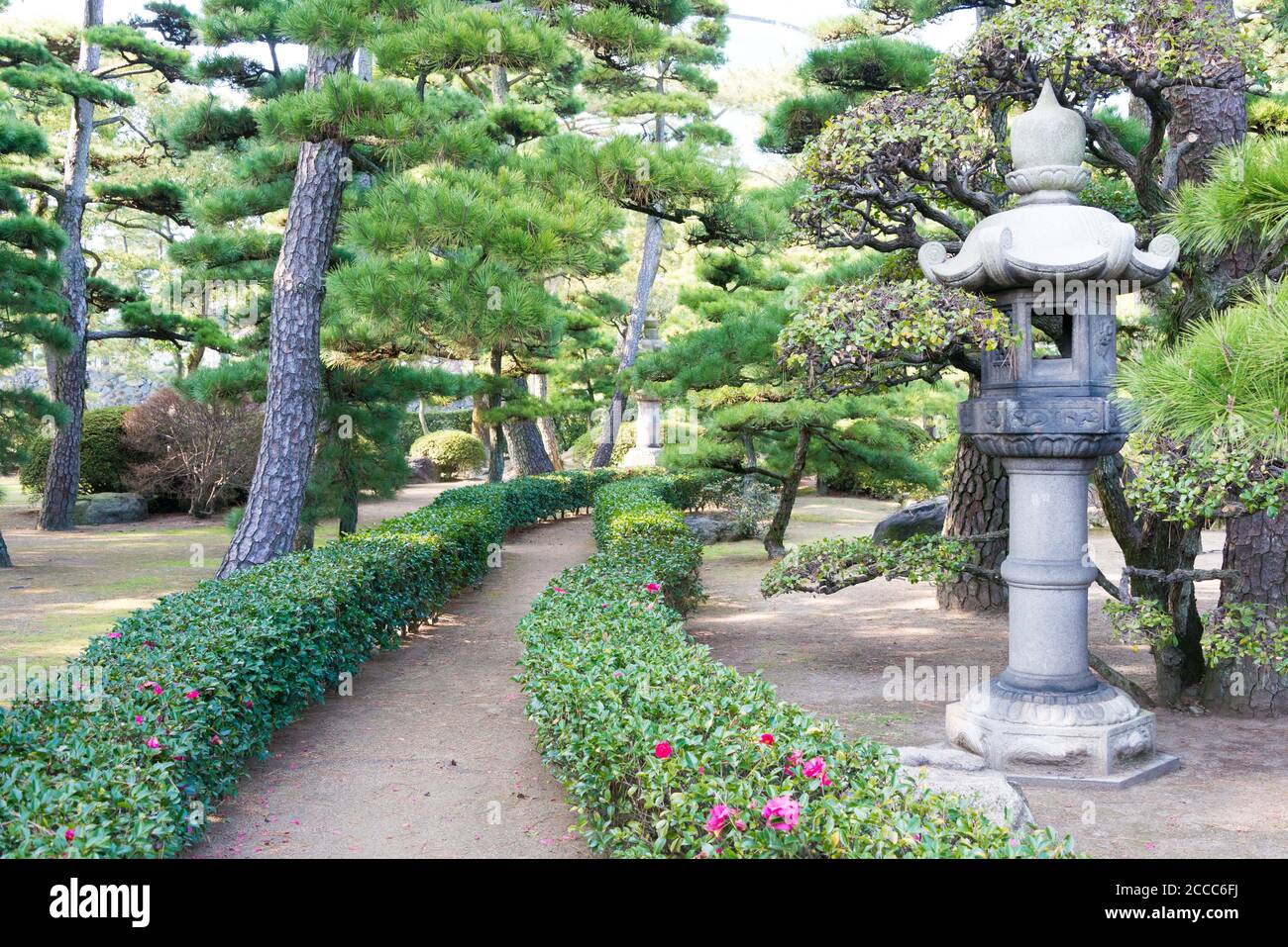 Hiunkaku Villa at Takamatsu Castle (Tamamo Park) in Takamatsu, Kagawa ...
