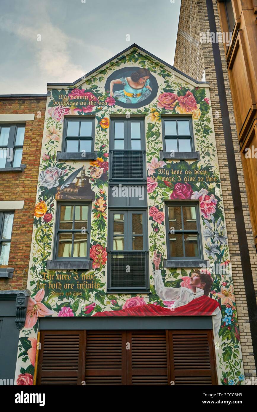 New inn yard hi-res stock photography and images - Alamy