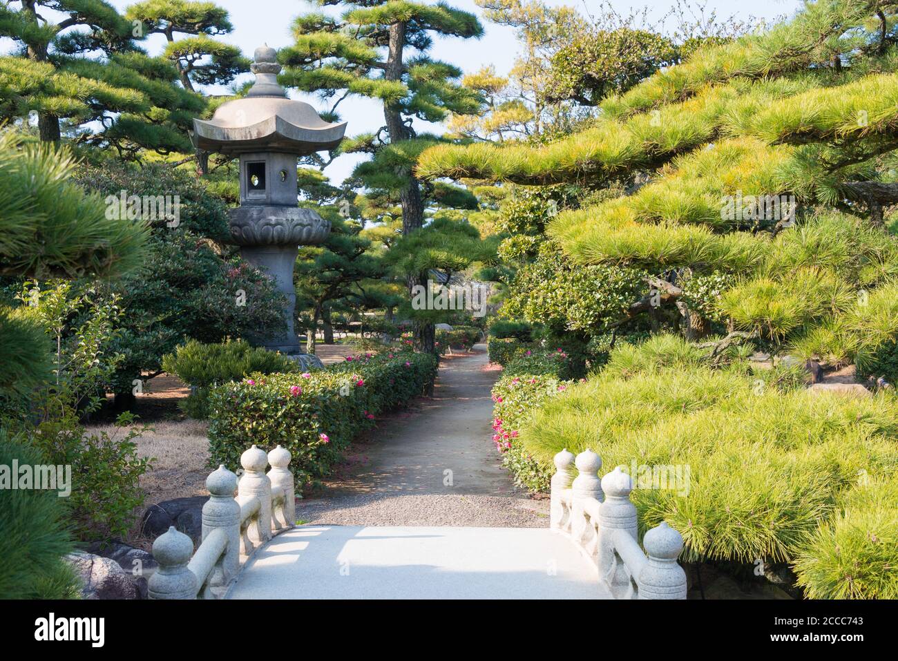 Hiunkaku Villa at Takamatsu Castle (Tamamo Park) in Takamatsu, Kagawa ...