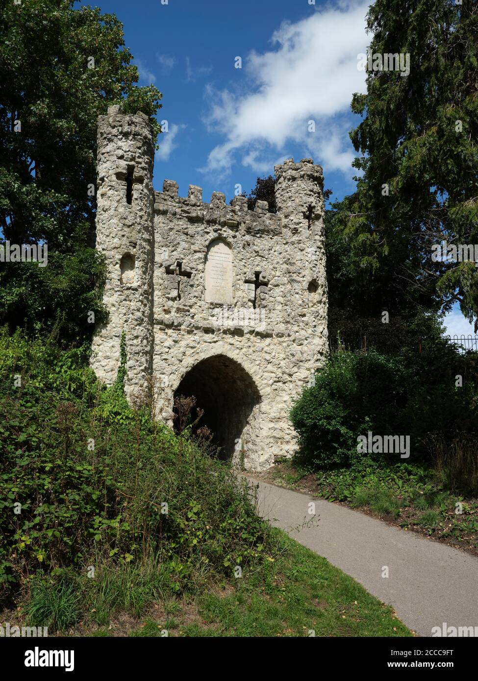 Reigate castle castle grounds surrey hi-res stock photography and ...