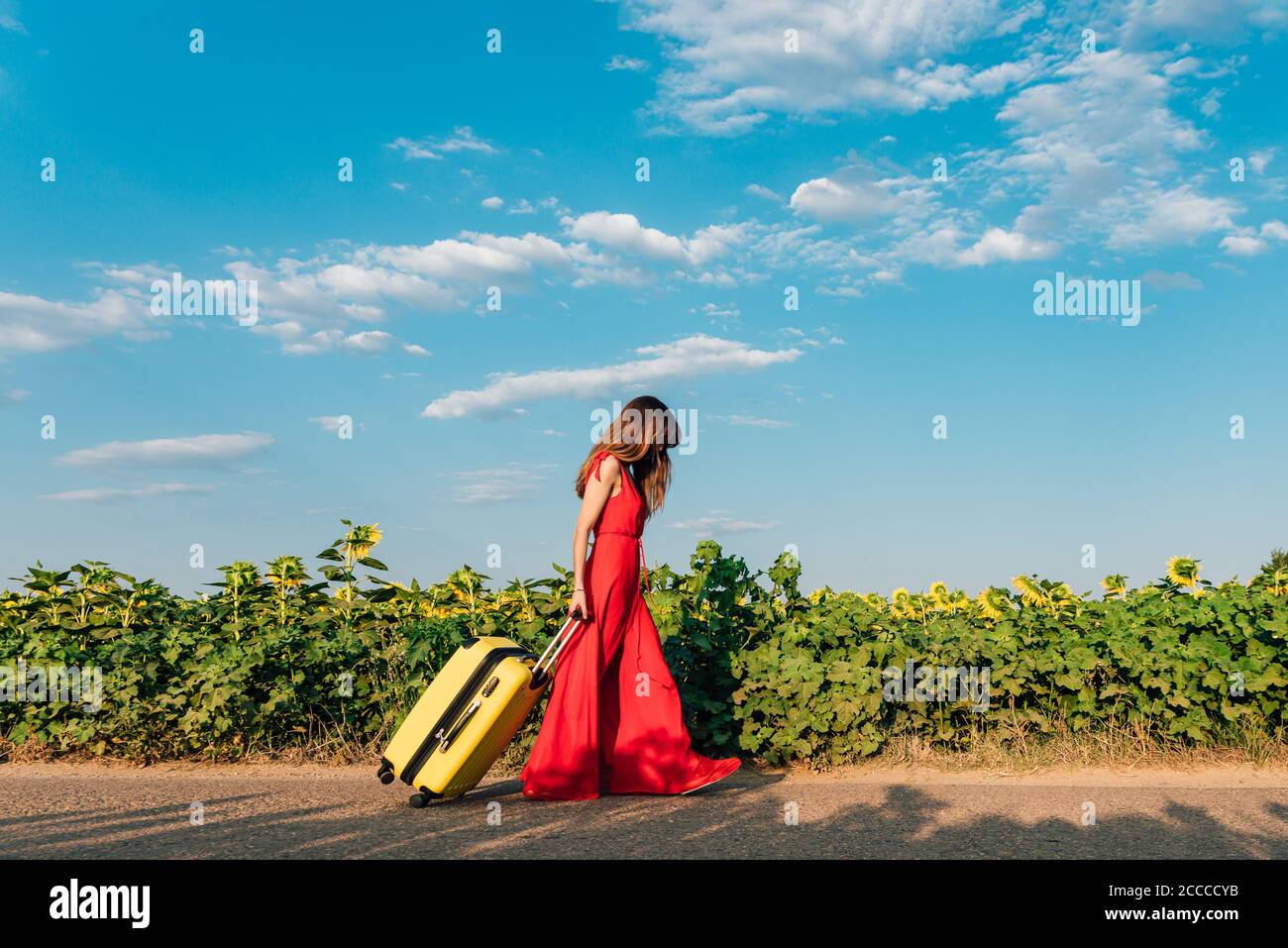 Woman Suitcase Sad High Resolution Stock Photography and Images - Alamy