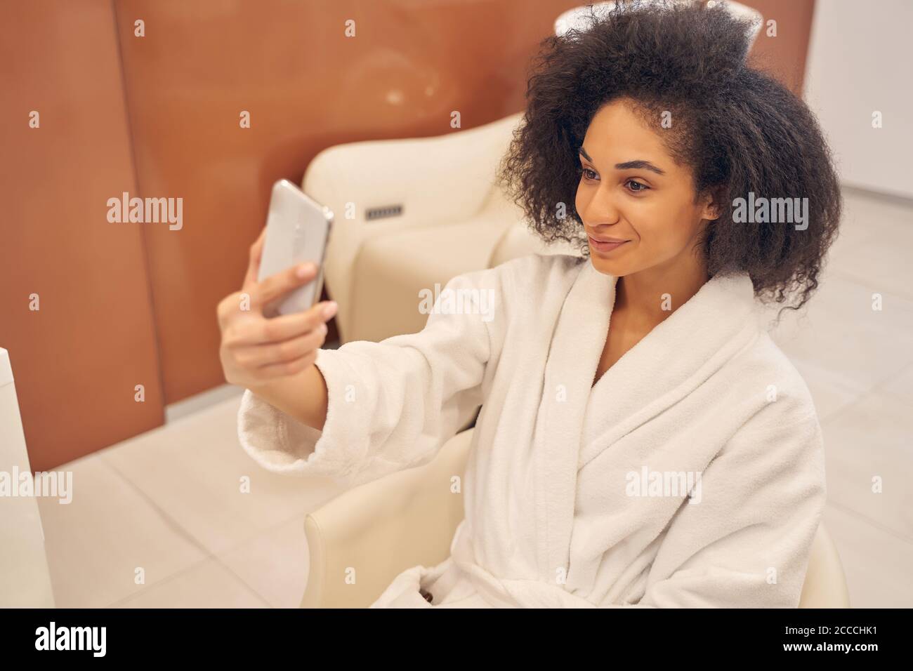Attractive young lady making selfie hi-res stock photography and images ...