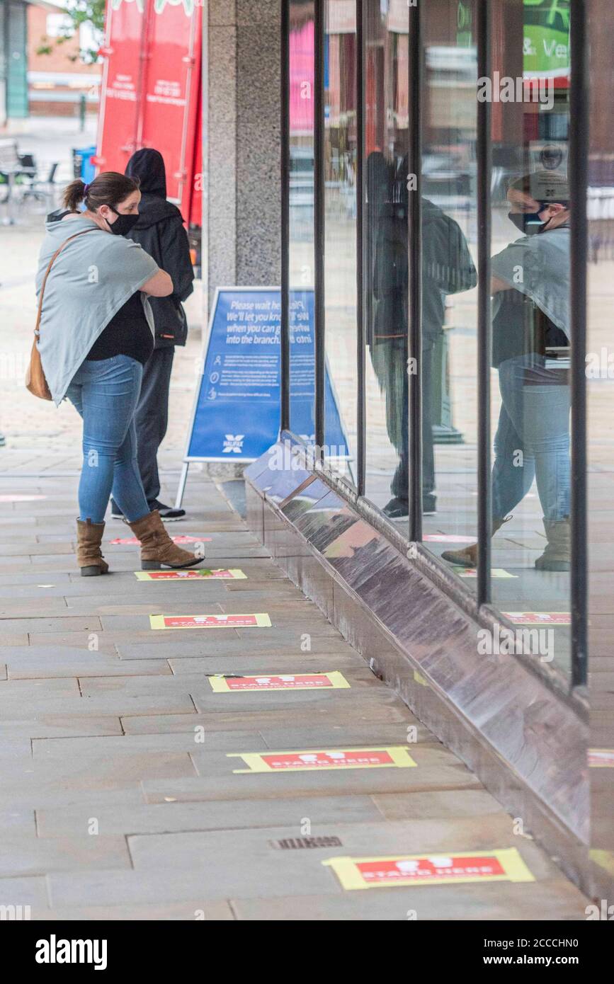 Oldham, UK. 21st Aug 2020 Pictured: Wet, gloomy start to the day for ...