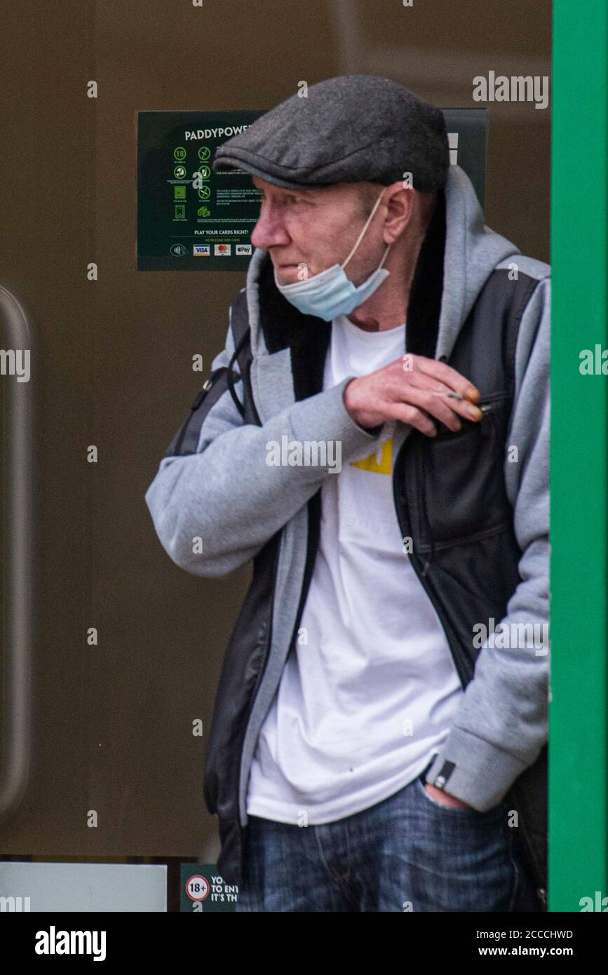 Oldham, UK. 21st Aug 2020 Pictured: Wet, gloomy start to the day for ...