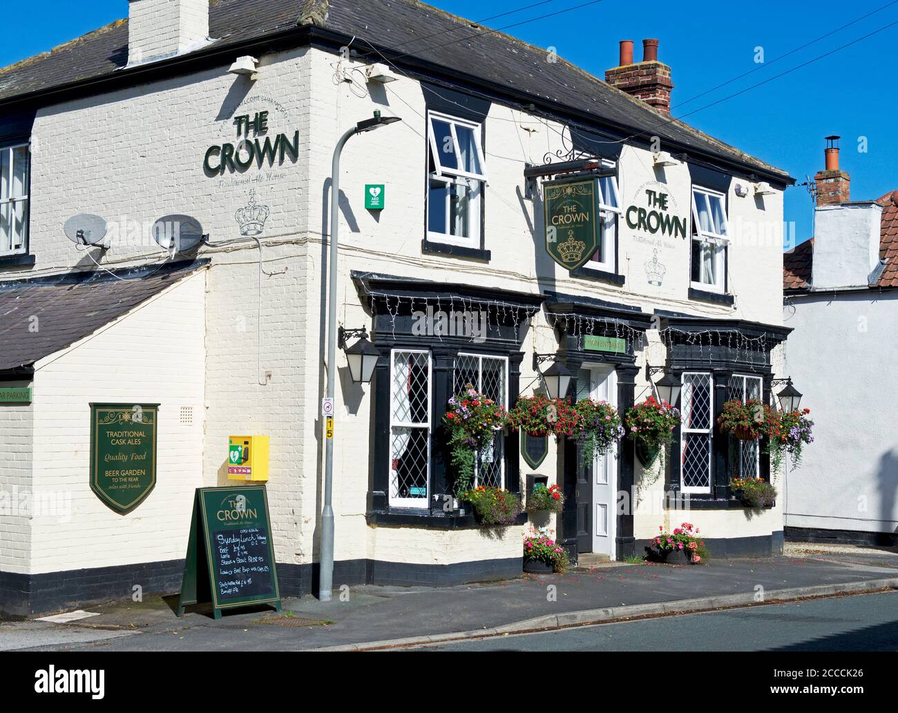 The Crown pub in the village of Hemingbrough, North Yorkshire, England ...