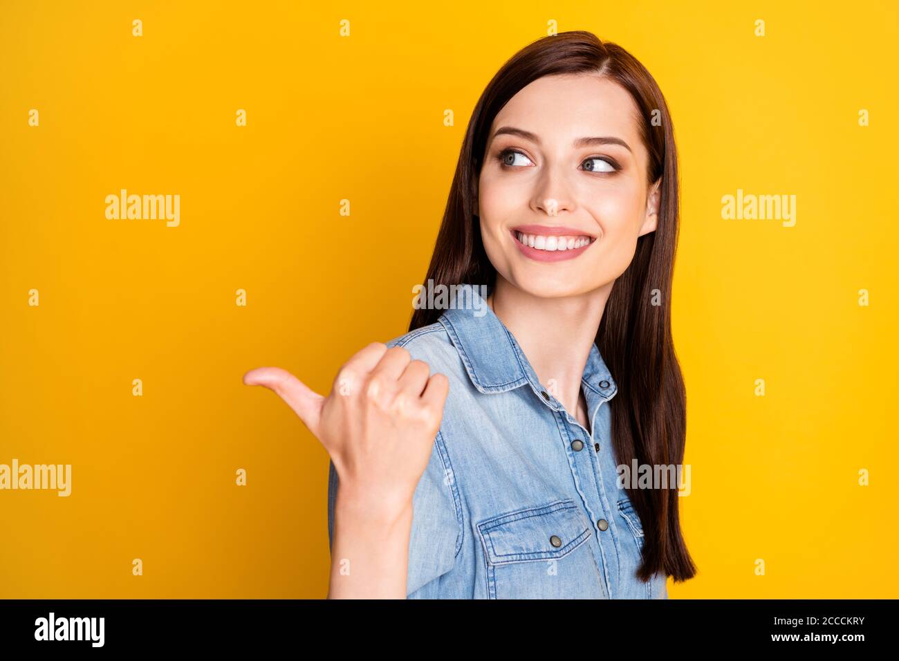 Female Sales Promoter High Resolution Stock Photography and Images - Alamy