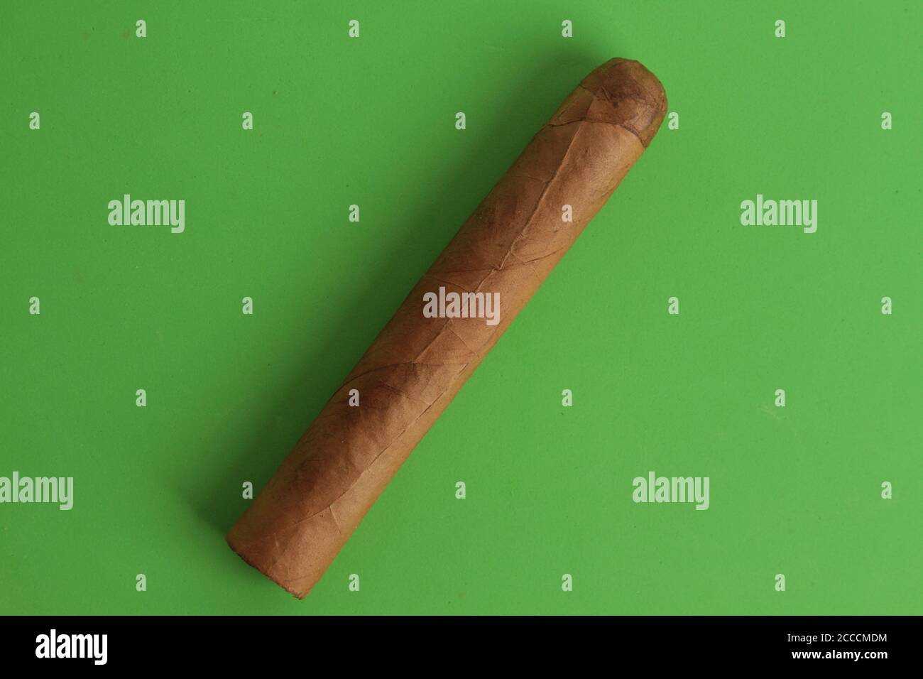 Pure cigar hi-res stock photography and images - Alamy
