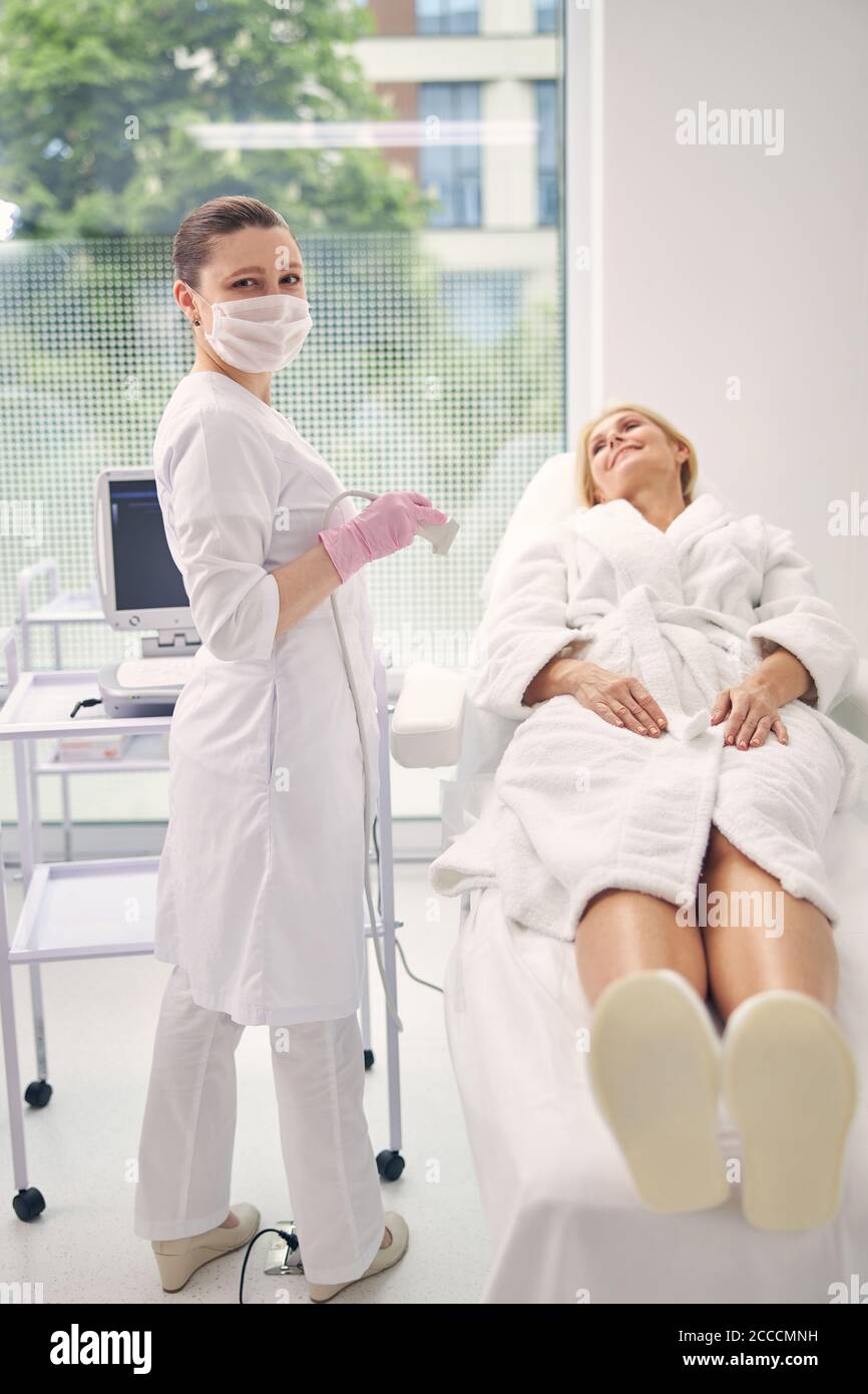 Female gynecologist working patient hi-res stock photography and images ...