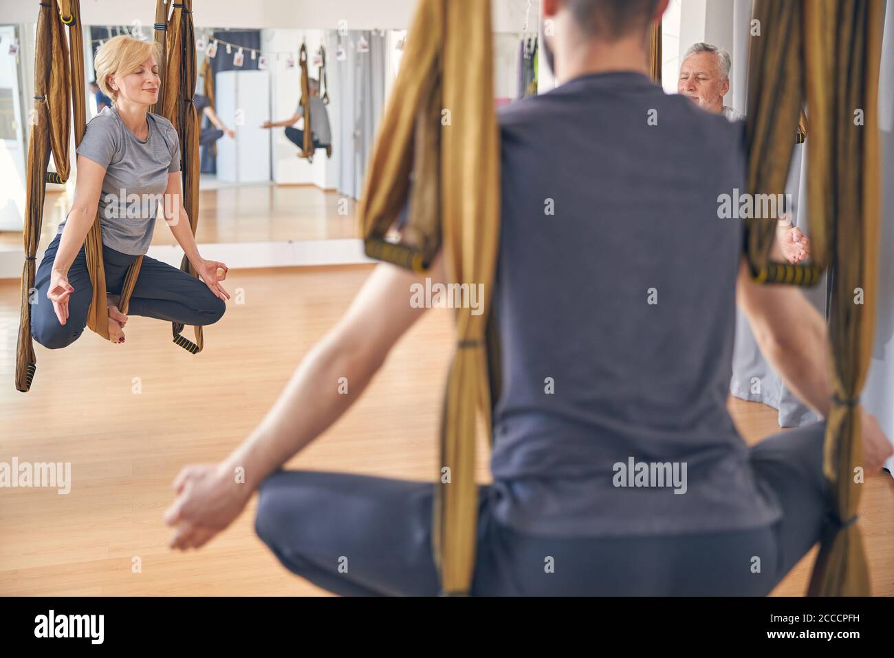 Yogis hi-res stock photography and images - Alamy