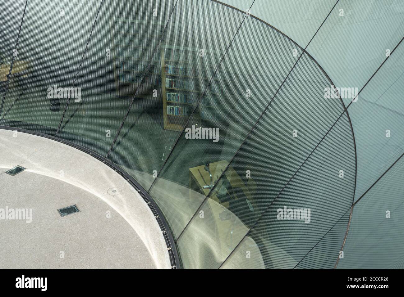 Building of the science center hi-res stock photography and images - Alamy