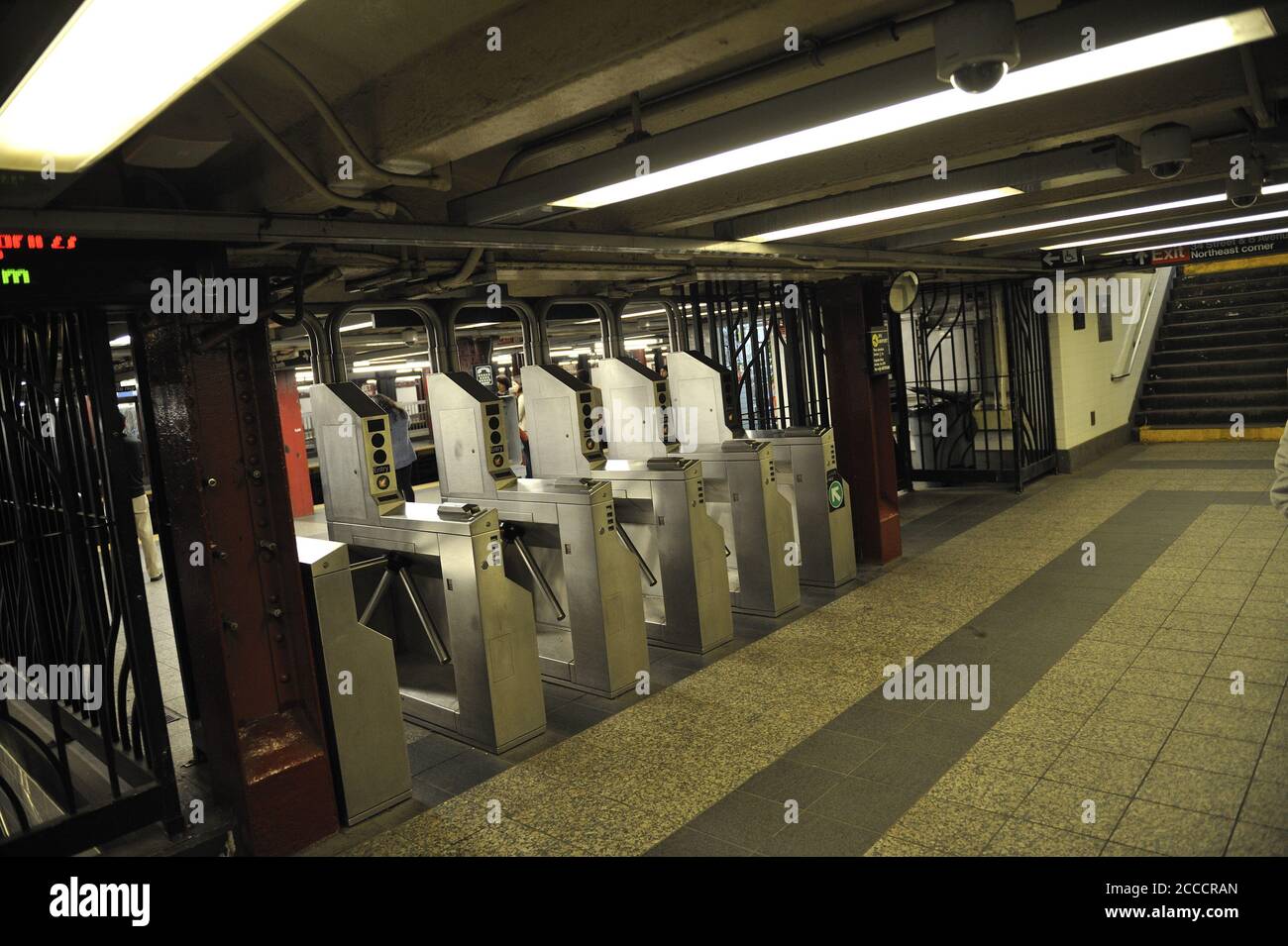 Nyc subway turnstile hi-res stock photography and images - Alamy