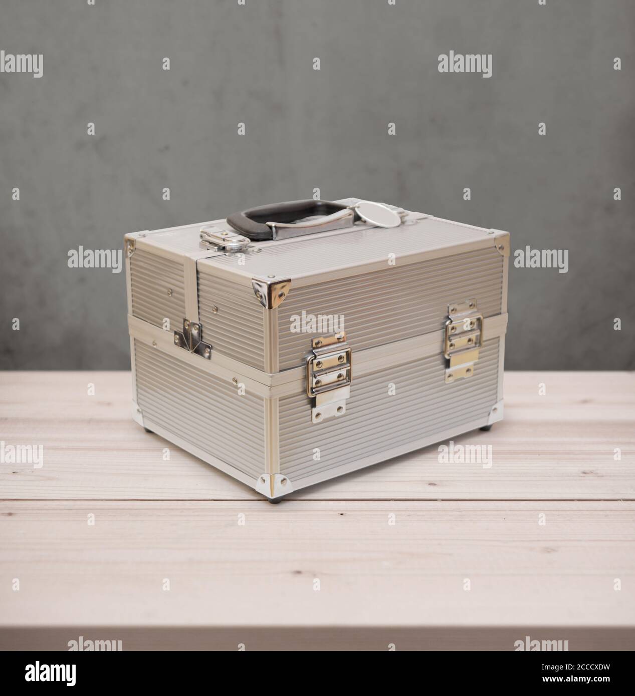 Modern wooden box hi-res stock photography and images - Alamy