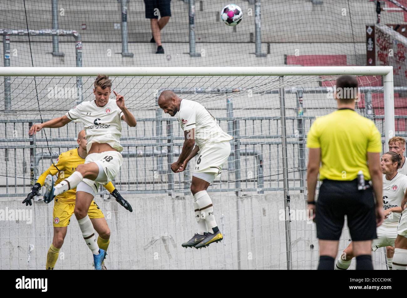 Marvin senger fc st pauli hi-res stock photography and images - Alamy