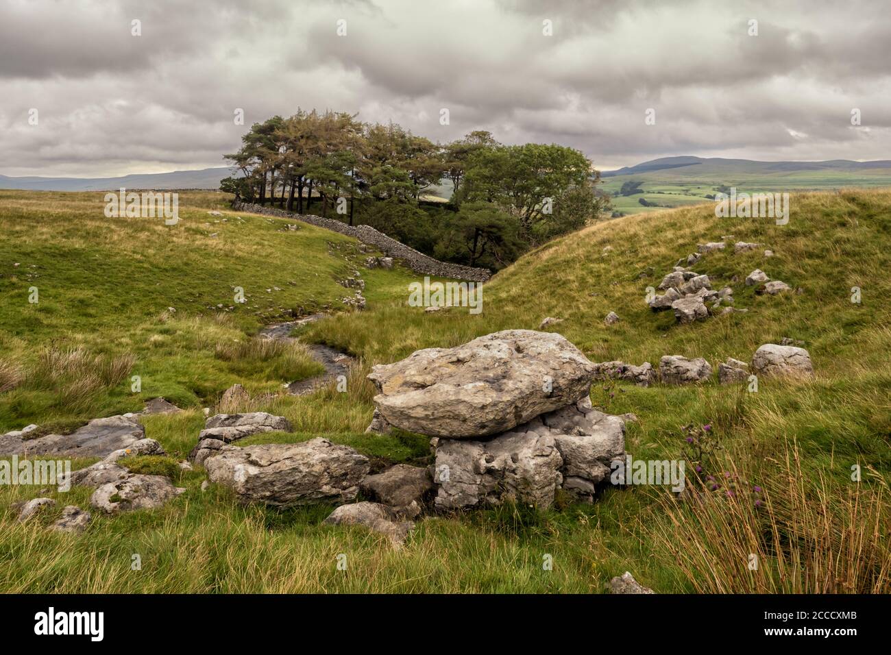 Pothole potholing yorkshire dales uk hi-res stock photography and ...