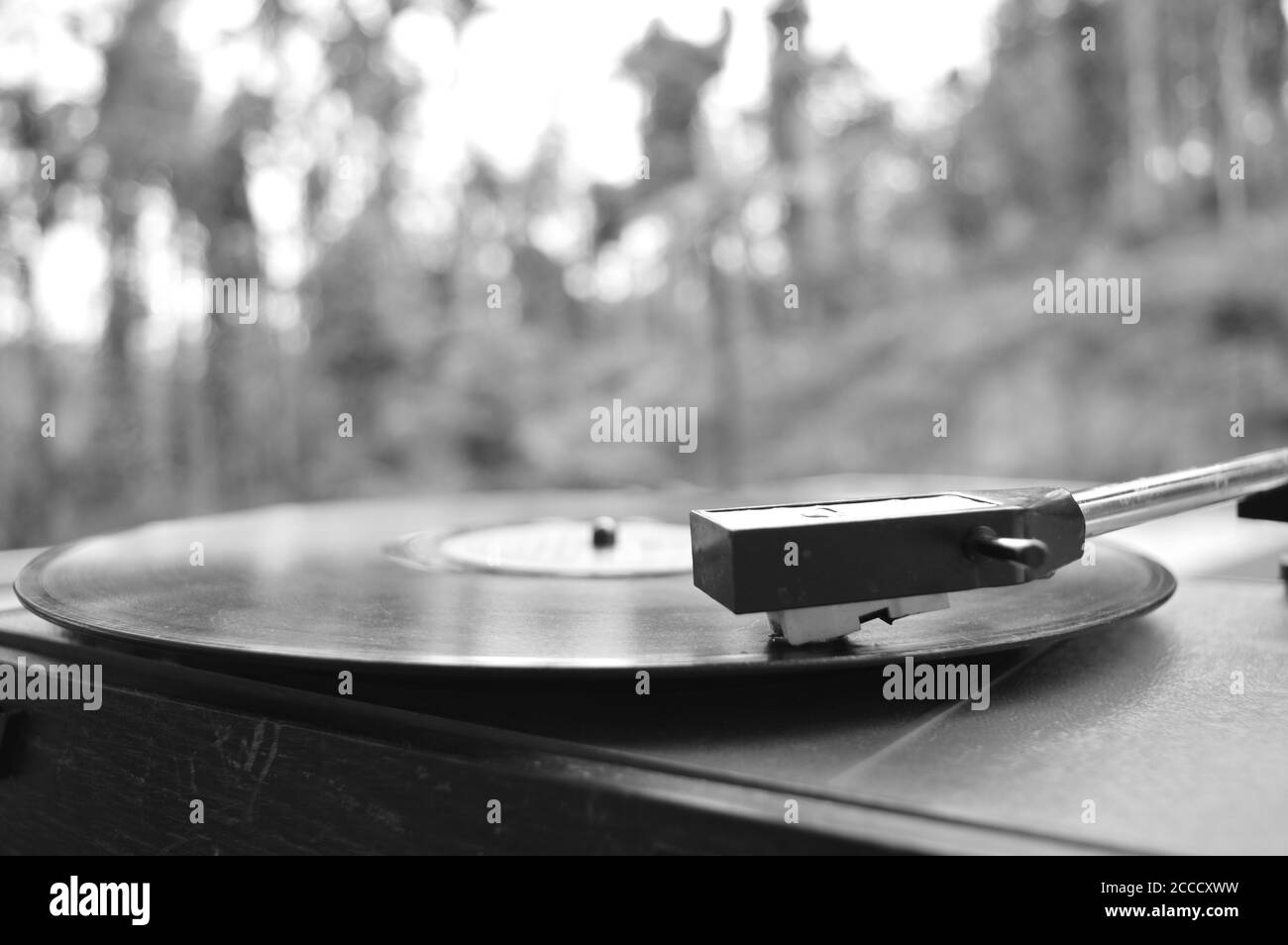 image of a retro transistor gramaphone with turn table and tonearm in ...
