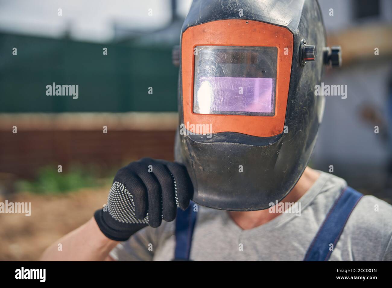 Welding face shield hi-res stock photography and images - Alamy
