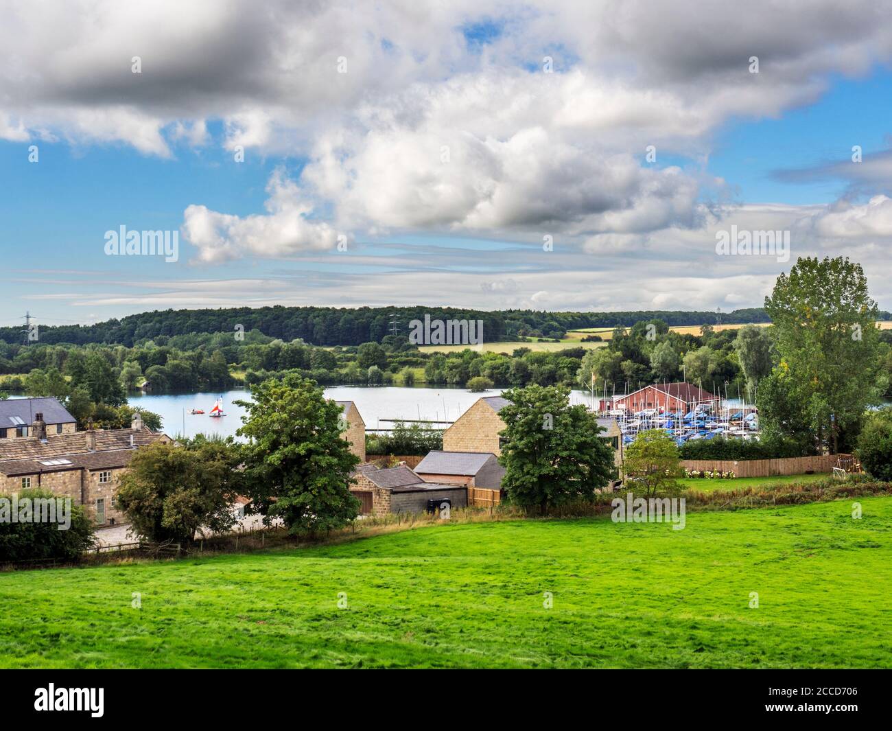Ripon Sailing Club on the North Lake at Farmham Gravel Pit at Farnham ...
