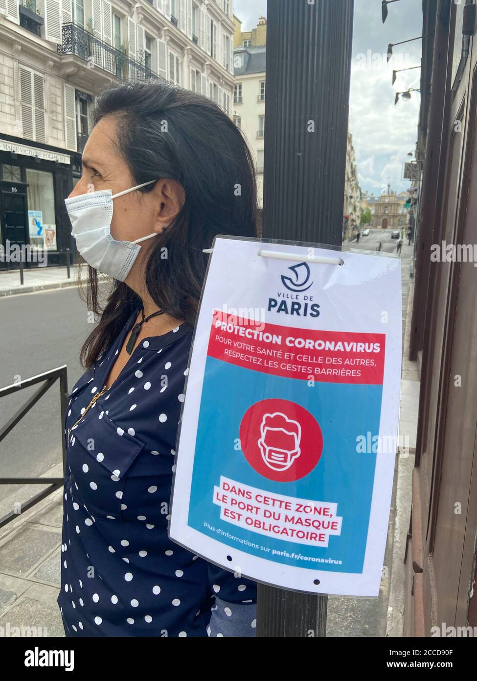 Masks paris hi-res stock photography and images - Alamy