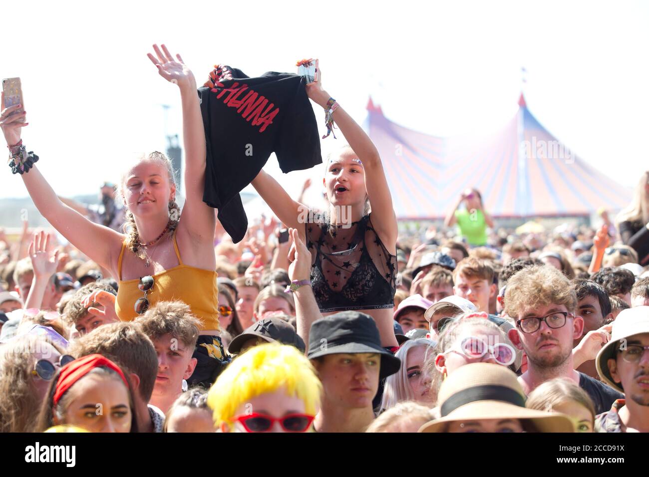 24.8.2019 Richfield Avenue Reading Berkshire UK The Hunna perform on ...