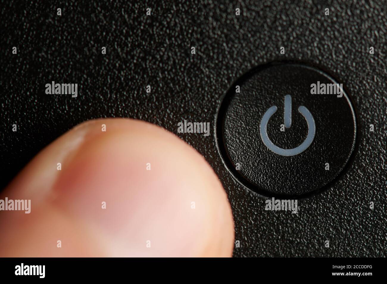 Turn off computer hi-res stock photography and images - Alamy